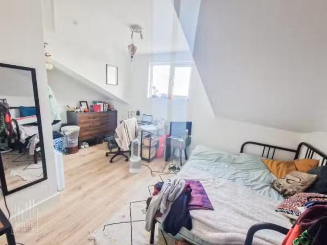 Rental! 1 BA Studio flat for rent in High Road, Leyton, E15