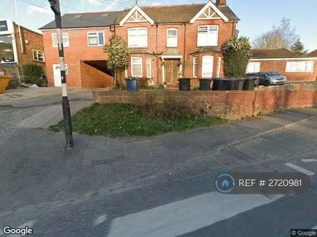 Just in! 1 BA Studio flat for rent in London Road, Chalfont St.