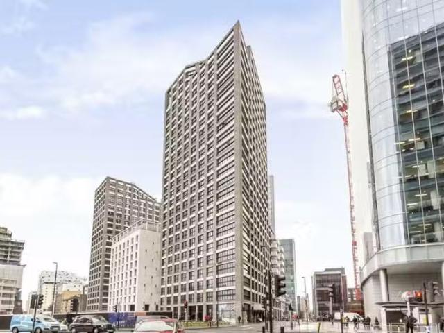 Just in! 1 BA Studio flat for rent in New Drum Street, Aldgate.