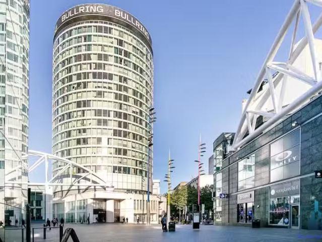 Deal! 1 BA Studio flat for rent in Rotunda, New Street, B2