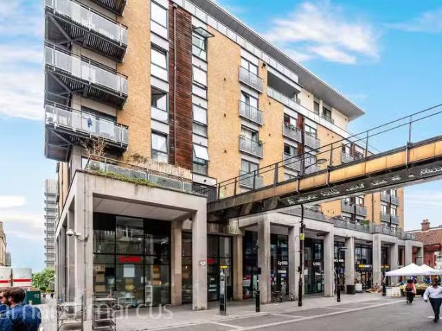 Cozy 1 bedroom apartment for rent in 6 Waterworks Yard, Croydo.