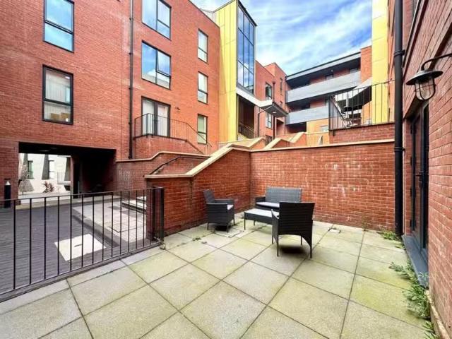 Just in! 1 bedroom apartment for rent in Camden Drive, Birming.