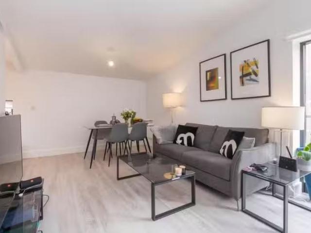 Nice 1 bedroom apartment for rent in Caspar House, Charlotte S.