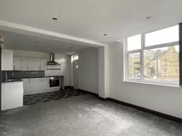 Cozy 1 bedroom apartment for rent in Broadway Courtyard, BB9