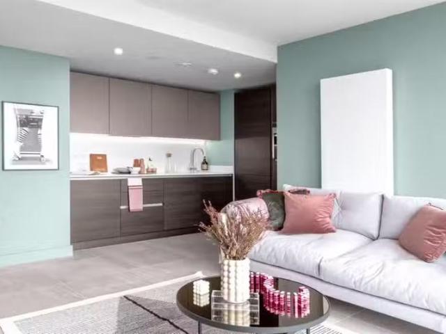 Deal! 1 bedroom apartment for rent in Broad Street, Birmingham.
