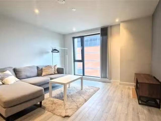 Nice 1 bedroom apartment for rent in Broad Street, Birmingham.