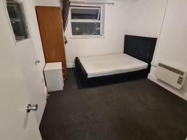 Unique 1 bedroom apartment for rent in Flat 1, 15B Church Road.
