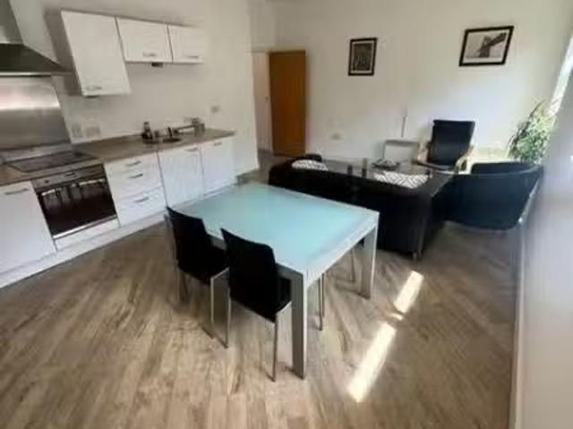 Cheap 1 bedroom apartment for rent in Holliday Wharf, Waterfro.