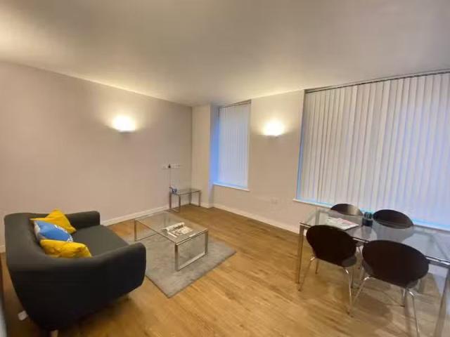 Cheap 1 bedroom apartment for rent in Jewel Court, 29 Legge La.
