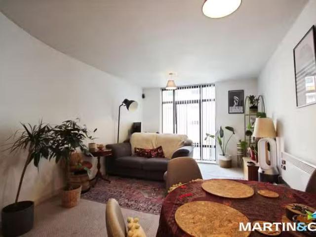 Unique 1 bedroom apartment for rent in JQ One, George Street.