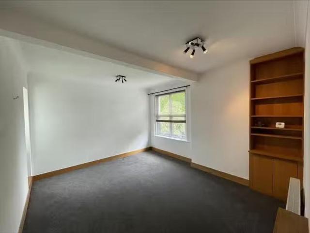 Cozy 1 bedroom apartment for rent in Stourcliffe Avenue, BOURN.