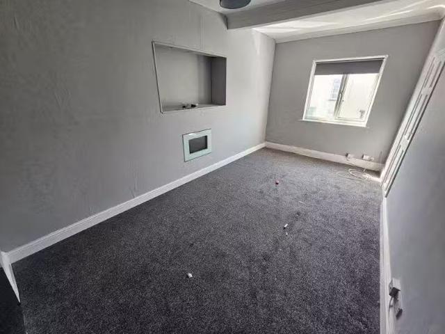 Cozy 1 bedroom apartment for rent in Two Mile Hill Road, Kings.