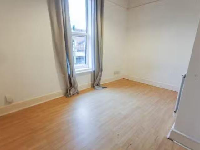 Charming 1 bedroom detached house for rent in Belvedere Road.