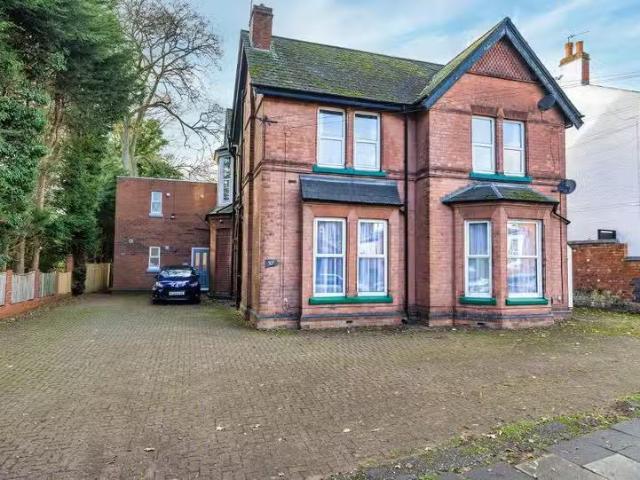 Rental! 1 bedroom flat for rent in Margaret Road, Harborne, Bi.
