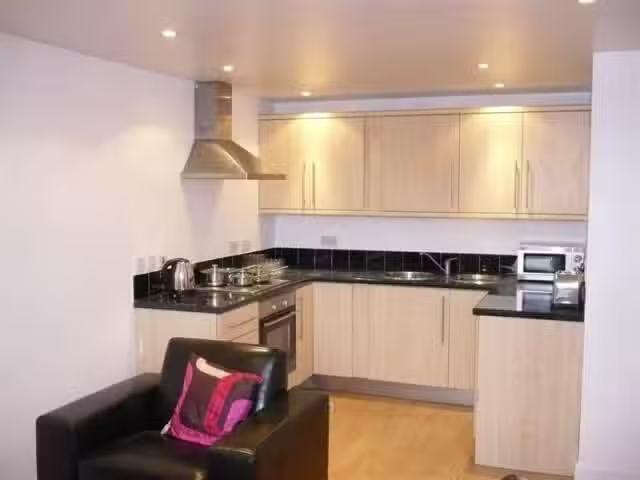 Just in! 1 bedroom flat for rent in Ivebridge House, 59 Market.