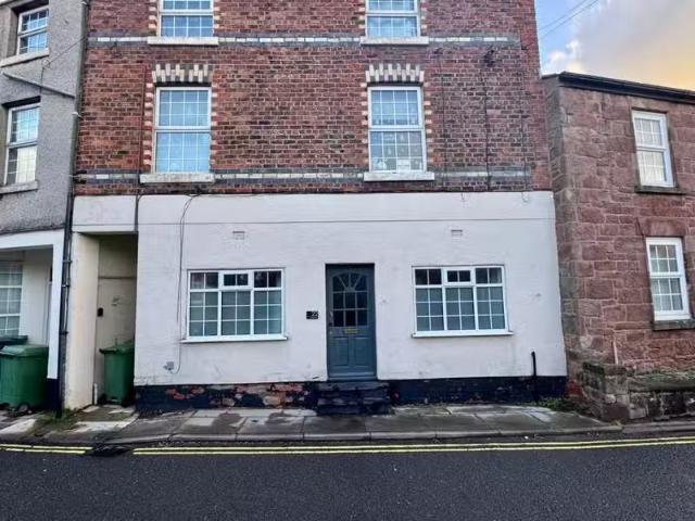 Deal! 1 bedroom flat for rent in Village Road Ground Floor F.