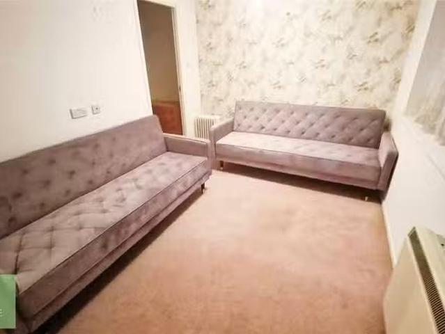 Cheap 1 bedroom Flat to rent, Newman Way, Rednal, B45 £625 pcm