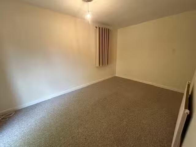 Unique 1 bedroom ground floor flat for rent in Eastern Yeovil.