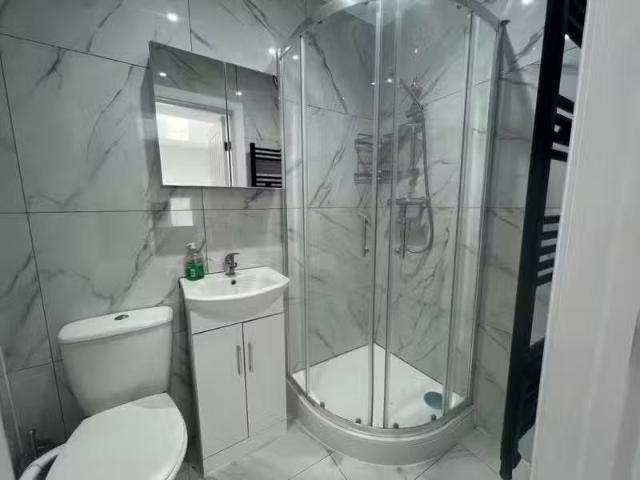 Rental! 1 bedroom house share for rent in Alfred Street, Westo.