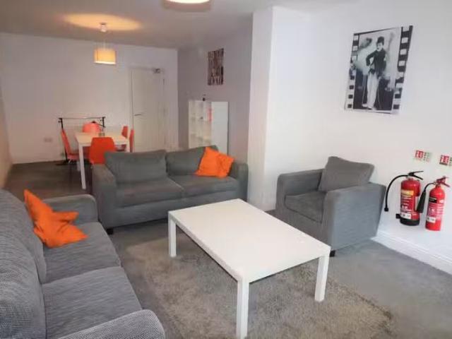 Just in! 1 bedroom house share for rent in Boughton, Boughton.