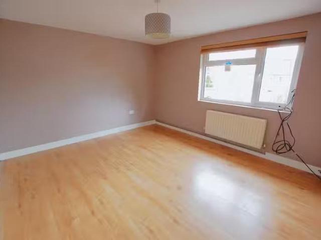 Just in! 1 bedroom maisonette for rent in Stockbreach Close, H.