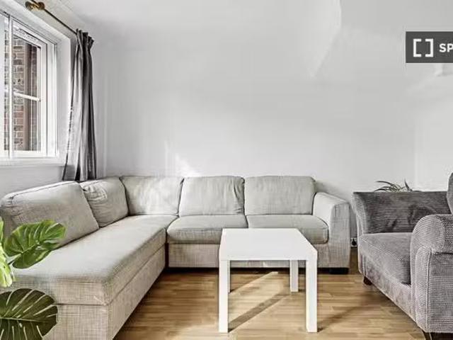 For Rent! 1 BR 3 bedroom apartment for rent in Richmond, London