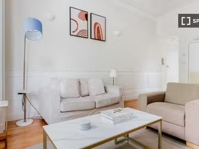 Nice 1 BR 1 bedroom apartment for rent in Campden, London