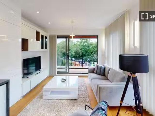 Unique 1 BR 1 bedroom apartment in Chiswick Riverside, London