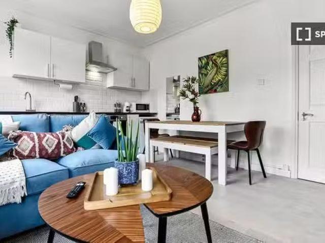 Cheap 1 BR 4 bedroom apartment for rent in London
