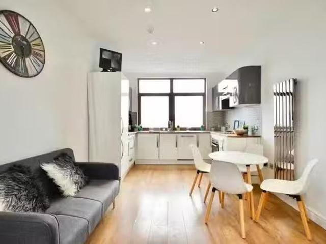 Cozy 1 BR Barking Road, London