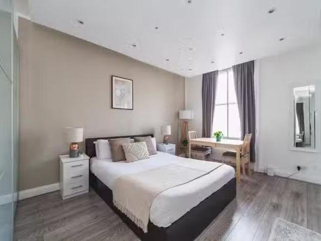 Just in! 1 BR Gloucester Terrace