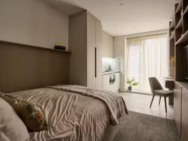 Just in! 1 BR Downing Square Gardens Deluxe Plus Ensuite Block A