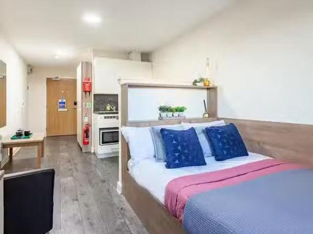 Unique 1 BR Ensuite