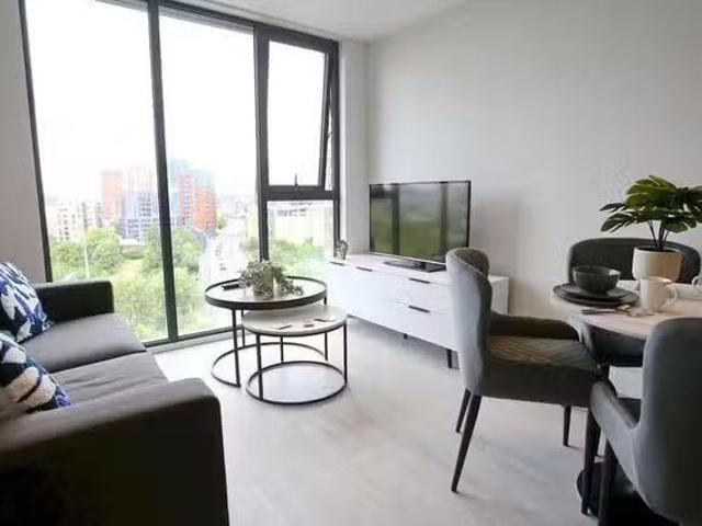 For Rent! 1 BR Oldfield Road