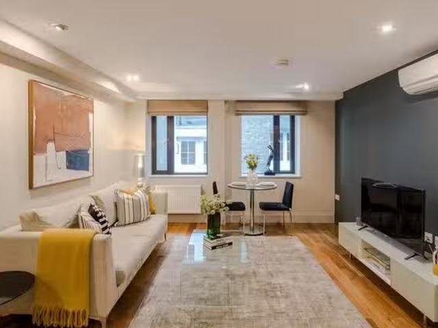 Cheap 1 BR Lovat Lane