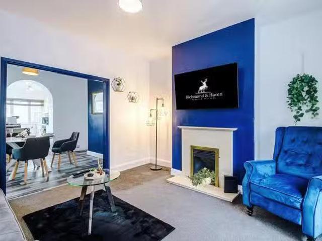 For Rent! 1 BR Langdale Street, Elland