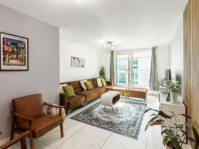 Just in! 1 BR St Georges Close, London