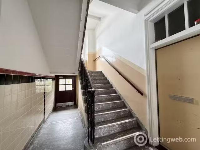 Cheap 1 BR Property to rent in 40 Appin Road, Dennistoun, Glas.