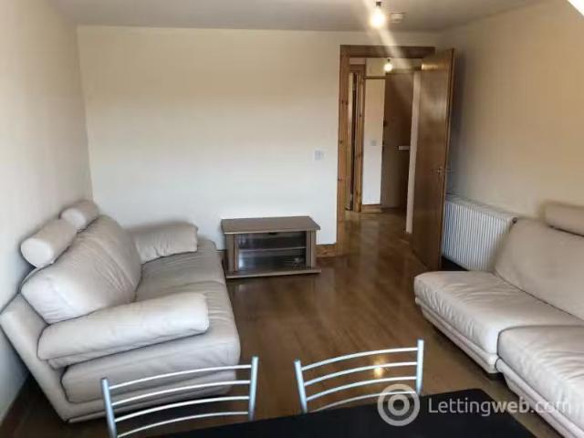 Just in! 1 BR Property to rent in 63 High Street, Dundee City.
