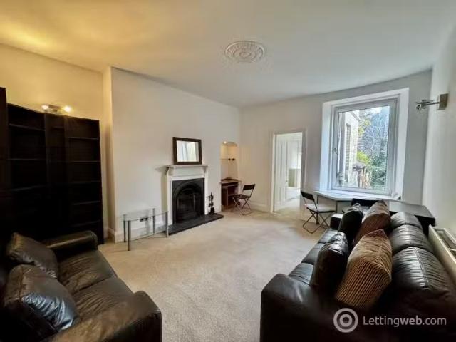 Rental! 1 BR Property to rent in 97 Union Grove, Aberdeen, AB1.