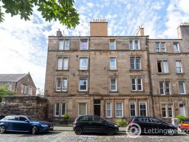 Charming 1 BR Property to rent in Cathcart Place