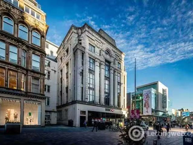 Deal! 1 BR Property to rent in Flat 4/6, 10 Buchanan Street, G.