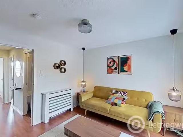 For Rent! 1 BR Property to rent in High Street, Musselburgh, E.