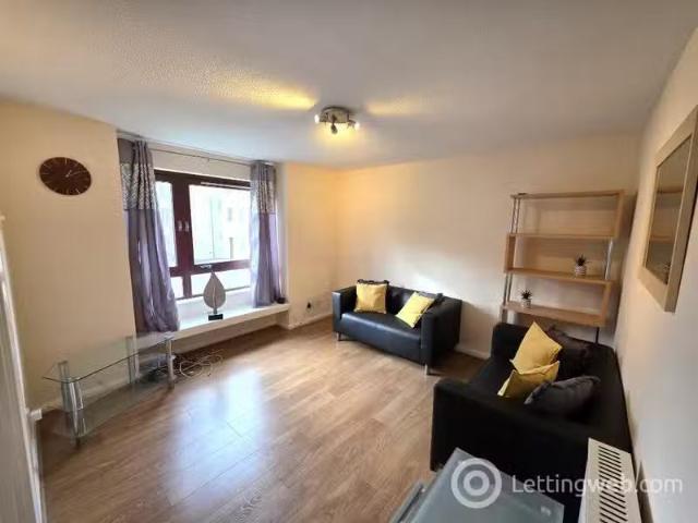 New 1 BR Property to rent in Hutcheon Low Place, Middlefield.
