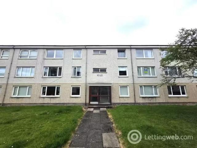 Cozy 1 BR Property to rent in Ivanhoe, Calderwood, East Kilbride