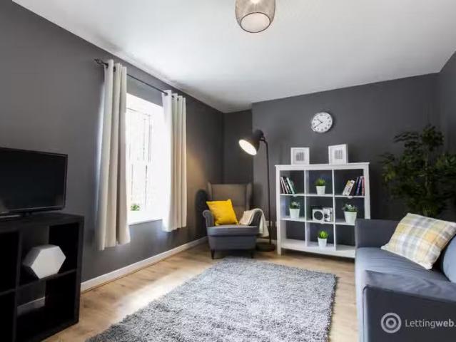 Just in! 1 BR Property to rent in King Street, Aberdeen, AB24.