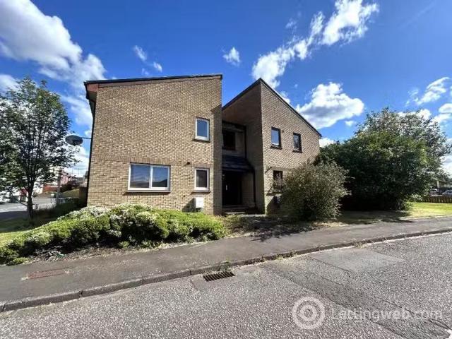 Unique 1 BR Property to rent in Laichpark Place, Chesser, Edin.