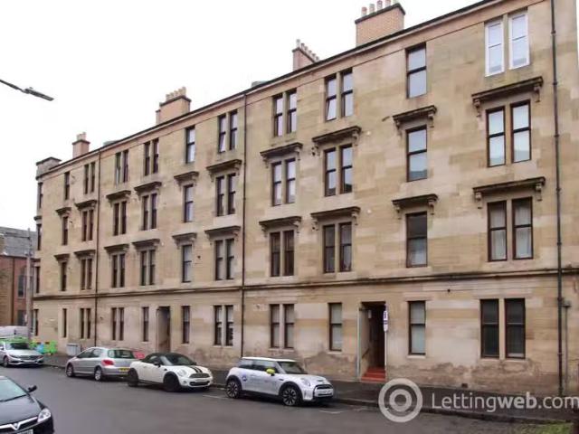Just in! 1 BR Property to rent in Muirpark Street, Partick, Gl.