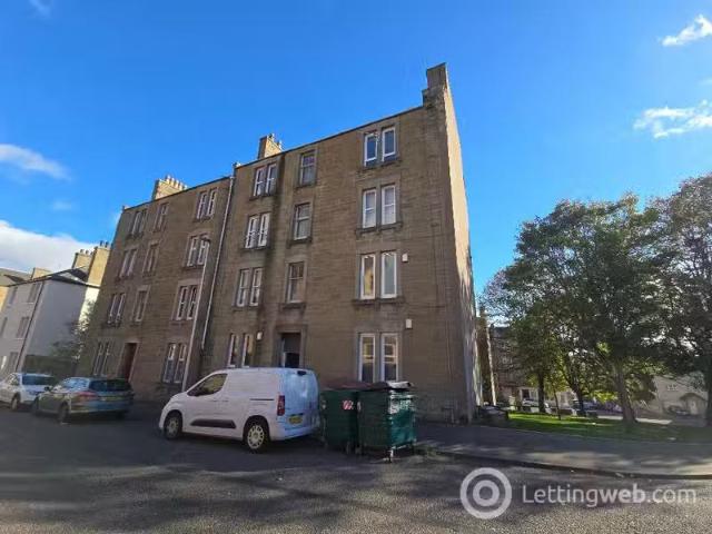 Unique 1 BR Property to rent in Pitfour Street, West End, Dund.