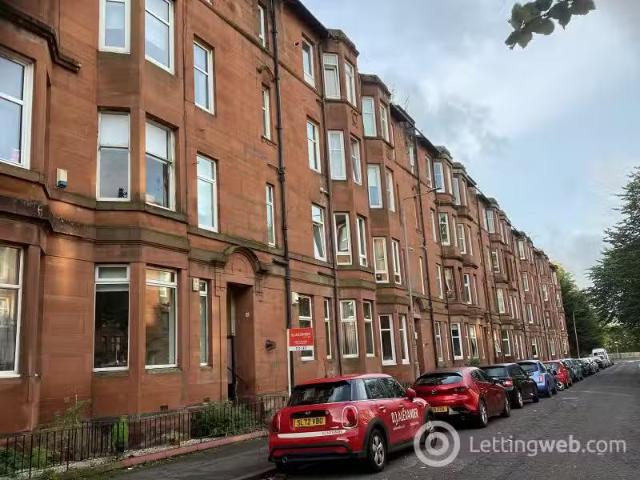 Cheap 1 BR Property to rent in Rannoch Street, Cathcart, Glasg.